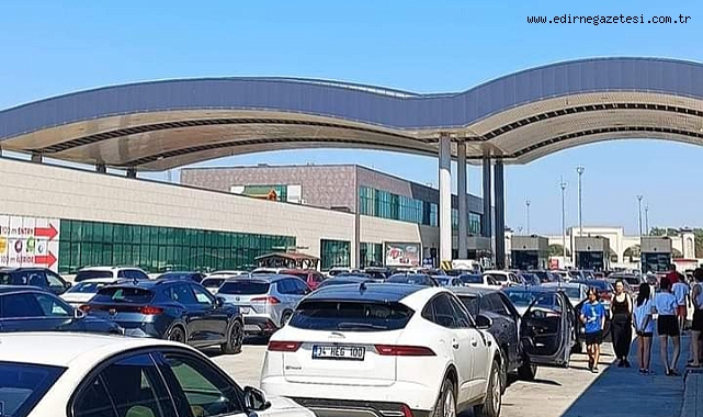 İpsala Sınır Kapısı'nda yoğunluk - GÜNDEM - Edirne Gazetesi